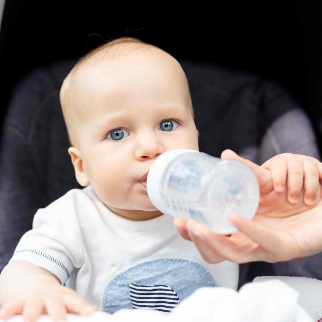 Dehidrasi pada Bayi dan Cara Menanganinya - EMC Healthcare - SAME