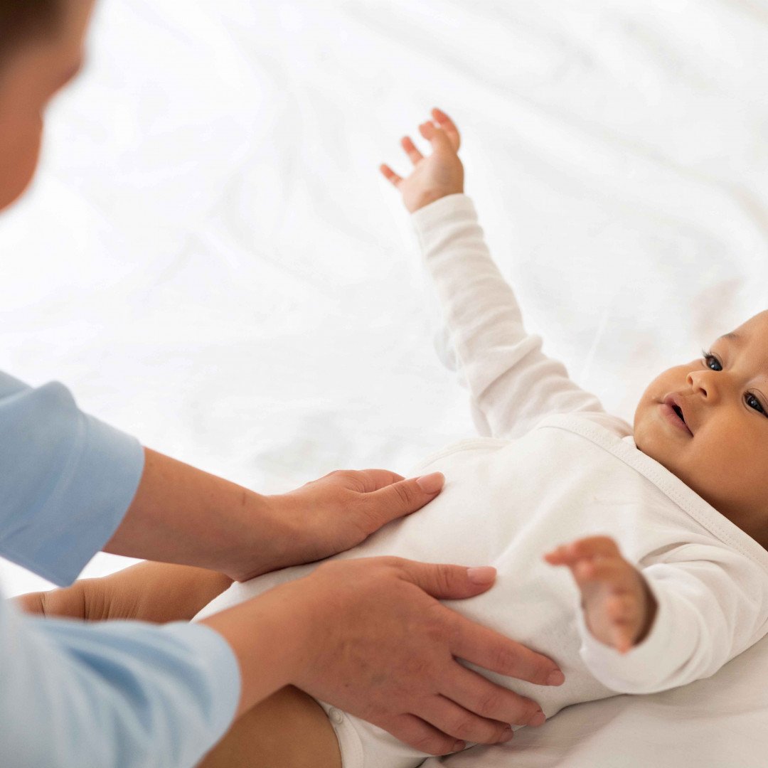 Baby Constipated? 7 Ways to Deal with Difficulty with Bowel Movements ...