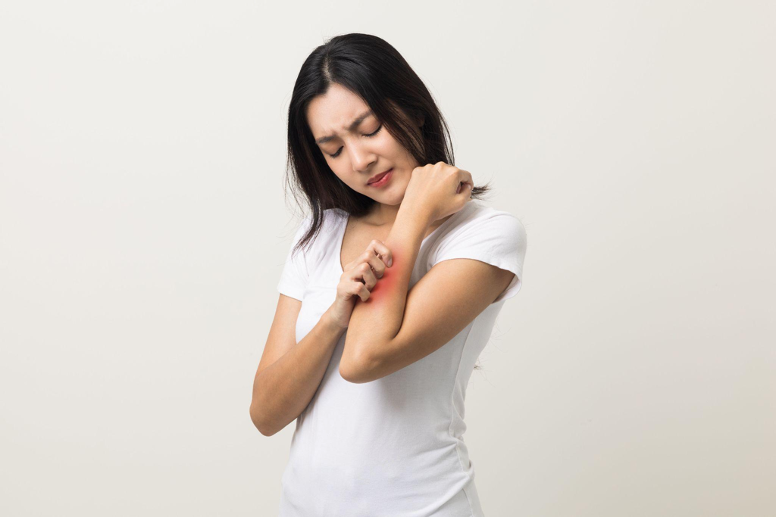 Waspada Dermatitis dengan Mengenal Tanda-Tanda Ini - EMC Healthcare - SAME